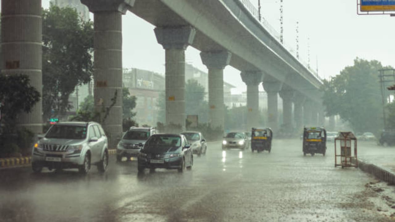 Karnataka Weather Update: Bengaluru Hits 36°C, Braces For Rain and ...