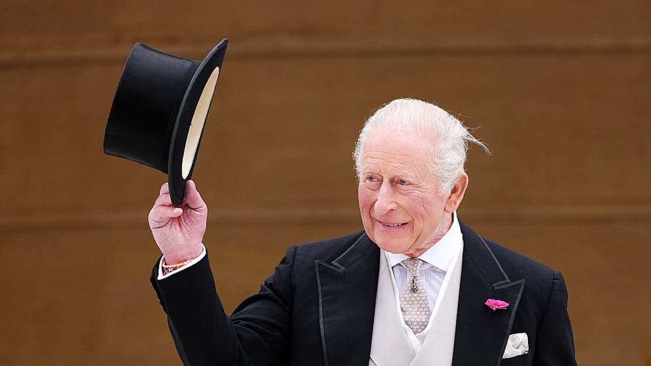 Royal Mix-Up: UK Radio Station Mistakenly Airs Death Announcement For ...