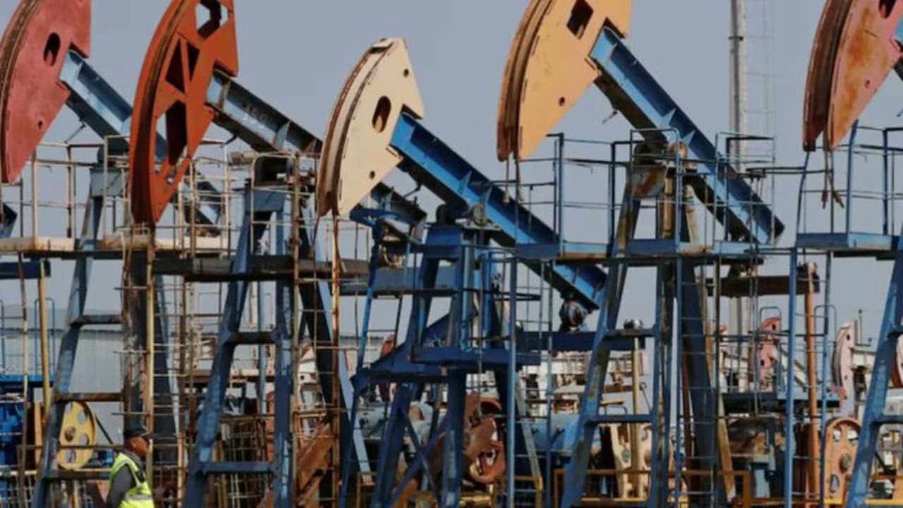 Venezuela's Oil Sector at a Crossroads: Recovery, Geopolitics, and the ...