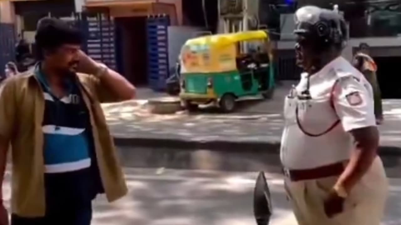 Bengaluru Traffic Cop Accused Of Slapping Auto Driver After Accident ...