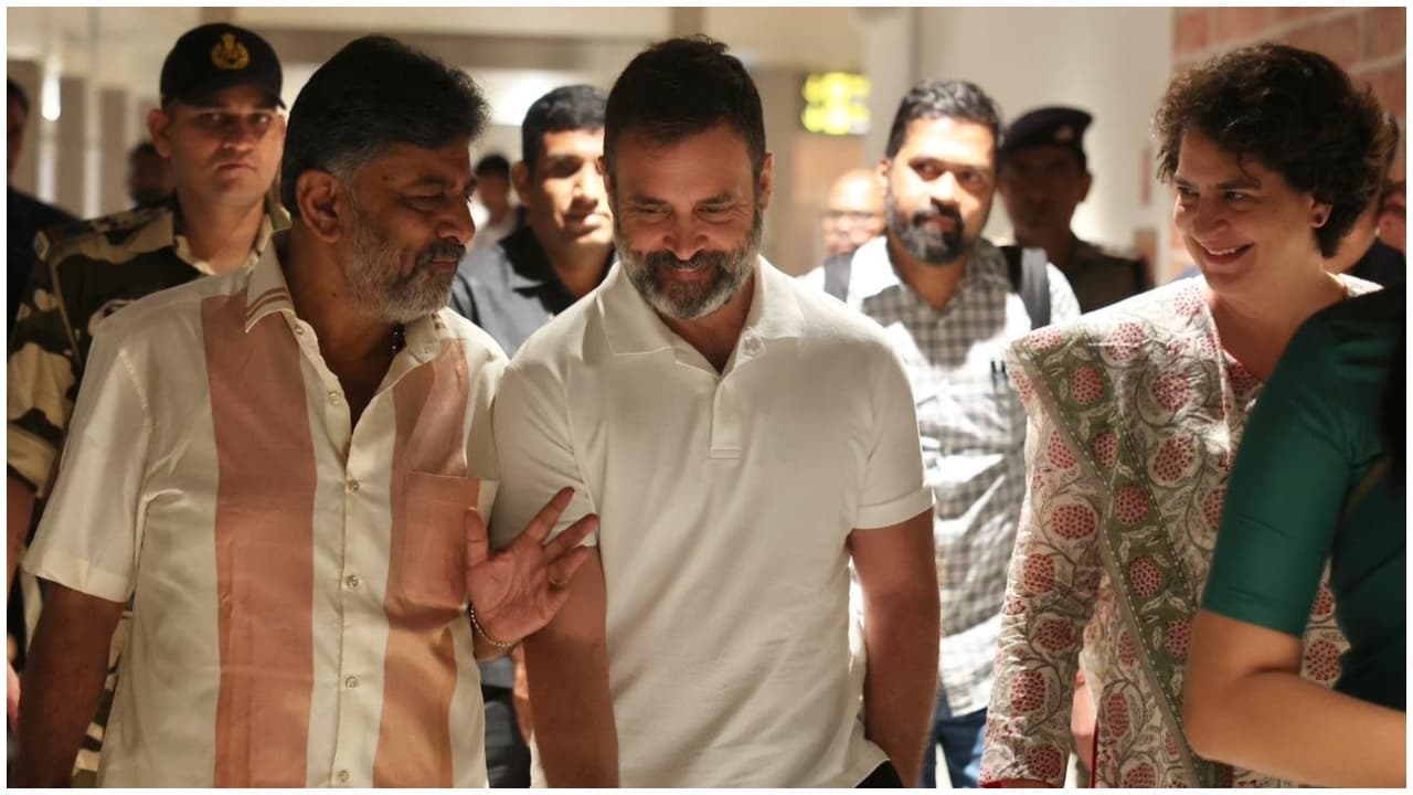ಸಿದ್ದರಾಮಯ್ಯಗೆ ರಾಜ್ಯಸಭಾ ಆಫರ್‌ ಜೊತೆಗೆ ಡಿಕೆಶಿ ಪಟ್ಟಾಭಿಷೇಕದ ಹಿಂದೆ ಪ್ರಿಯಾಂಕಾ ...