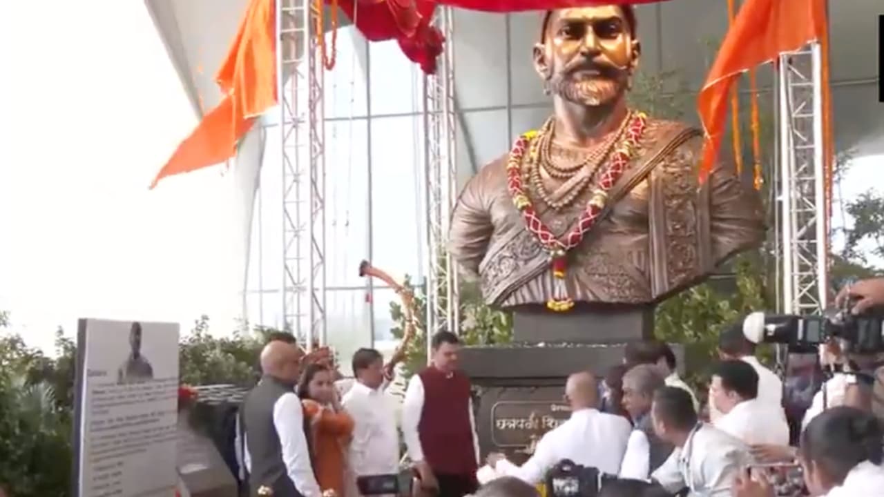 नवी मुंबई विमानतळाला ऐतिहासिक ओळख; मुख्यमंत्री देवेंद्र फडणवीस यांच्या ...