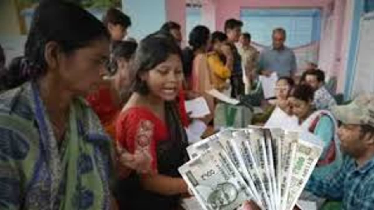 মুসলিম মহিলারা জুলাই থেকে আর পাবেন না অন্নপূর্ণা ভাণ্ডার? বড় খবর দিলেন ...