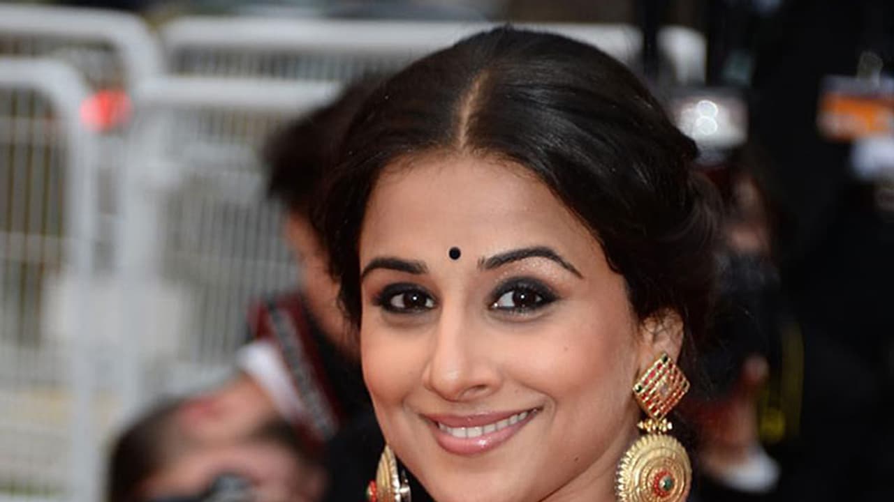 Vidya Balan to make her Malayalam debut as 'Kamala Surayya' | Asianet ...