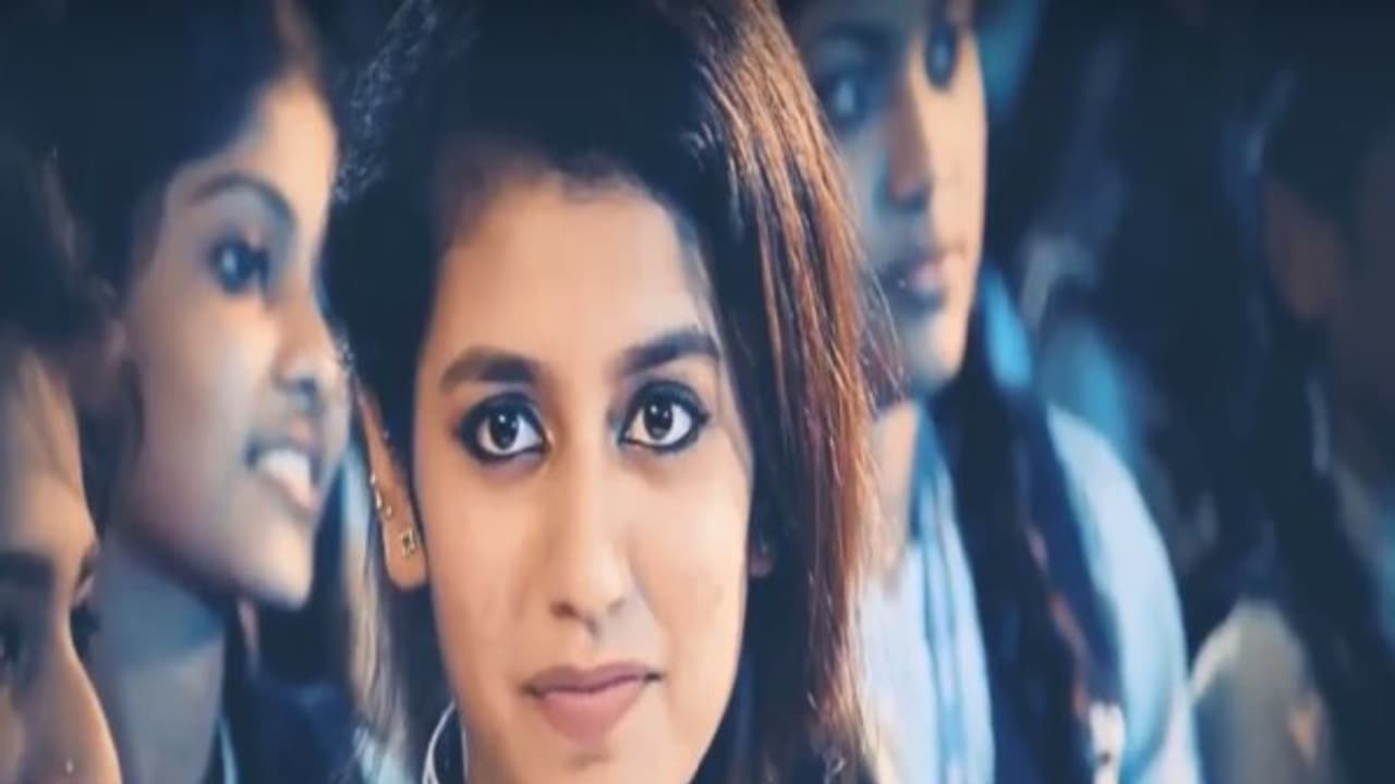 "புருவ டான்ஸ்" பிரியா வாரியார் மீது மேலும் புகார்! நடிகைக்கு தொடரும் ...