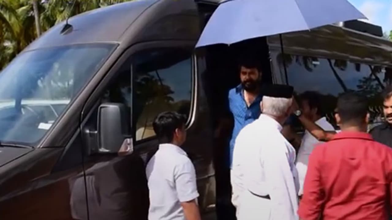 Actor Mammootty flaunts his new caravan: Actor Mammootty flaunts his ...