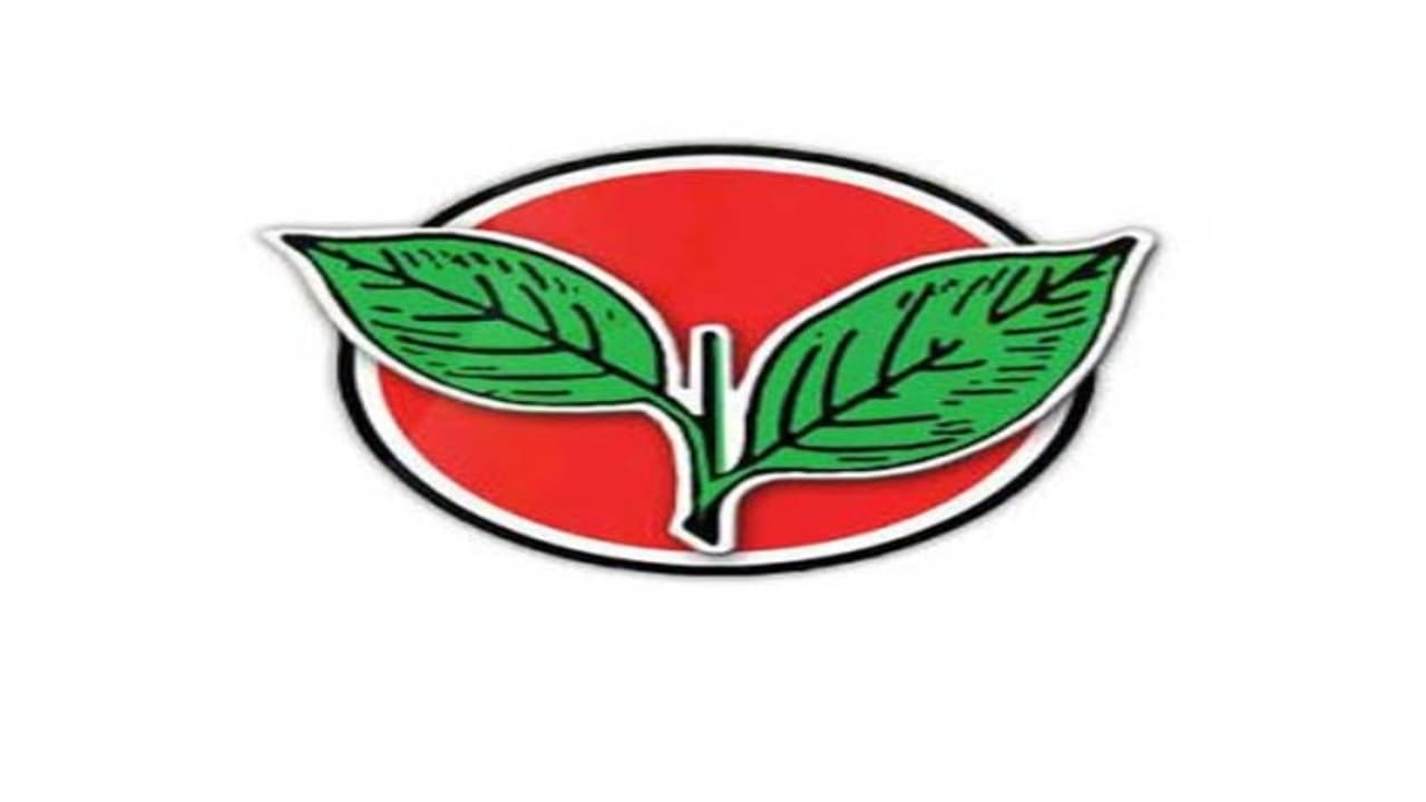 மீண்டும் தொடங்கியது இரட்டை இலை விவாதம் - திக் திக் நிமிடங்கள் ...