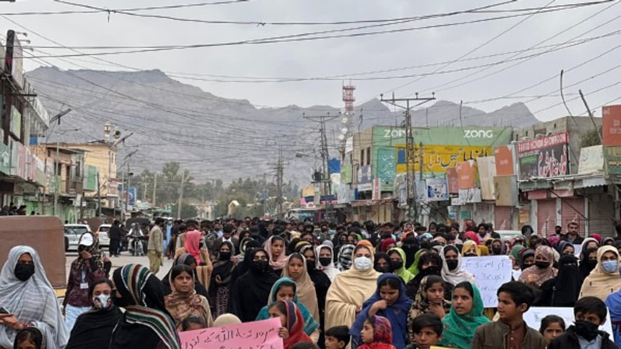 Balochistan: Protests erupt over abduction of Asma Baloch; BYC demands ...