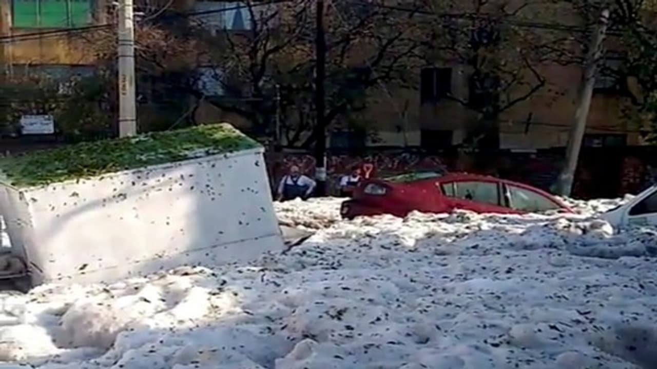 Five dead, 19 injured as severe hailstorm hits Pakistan's Islamabad ...