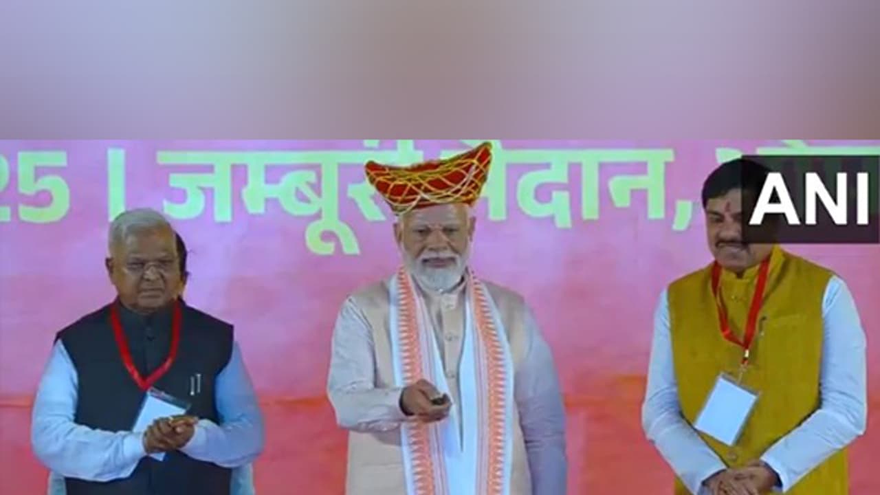 'Will enhance facilities in MP': PM Modi inaugurates Indore Metro ...