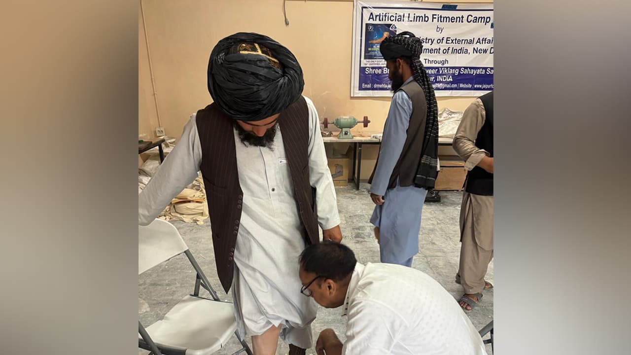 India hosts 'Jaipur Foot' camp in Kabul to aid Afghan amputees; over 75 ...