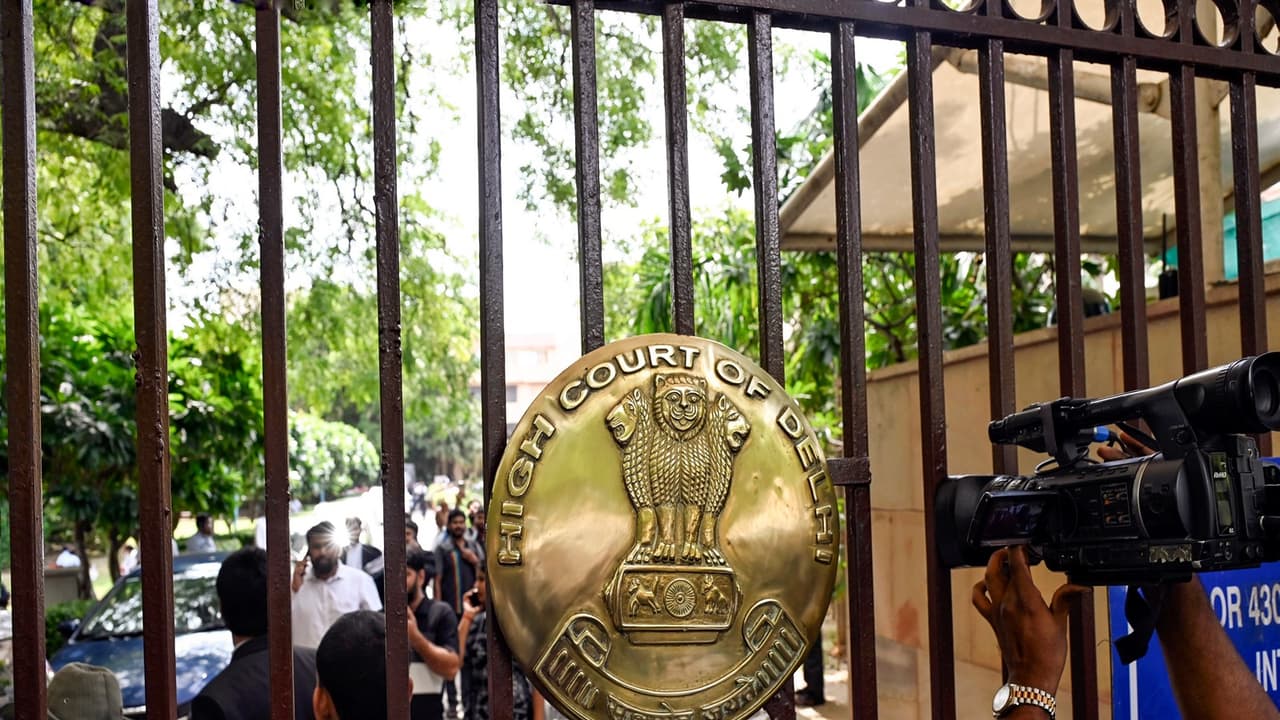 SRK’s Red Chillies Terms Sameer Wankhede’s Defamation Suit Over Netflix ...