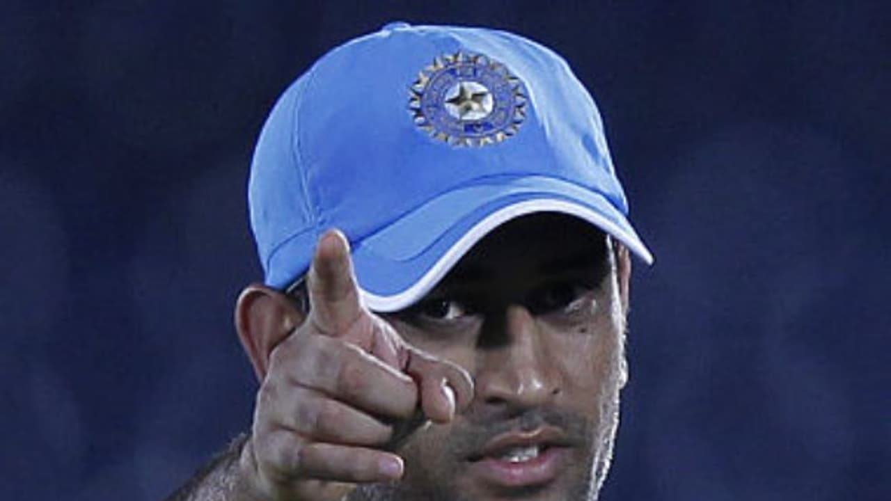 ICC World T20 2021: MS Dhoni joins Team India as mentor (See pictures ...