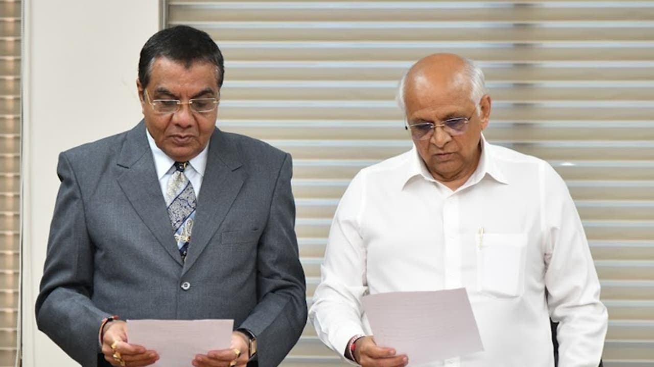 Gujarat: CM Patel administers oath, calls for water conservation drive ...