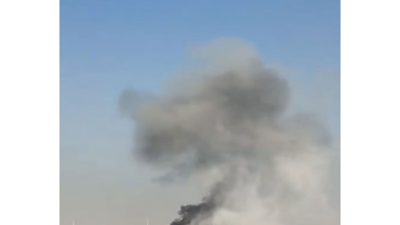 IAF Tejas crashes at Dubai Air Show; pilot killed, CDS expresses grief ...