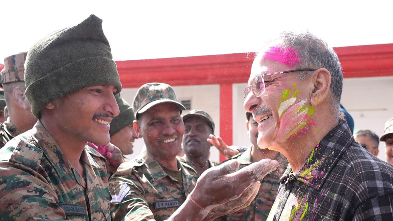 Ladakh LG Kavinder Gupta celebrates Holi with Army's Fire & Fury Corps ...