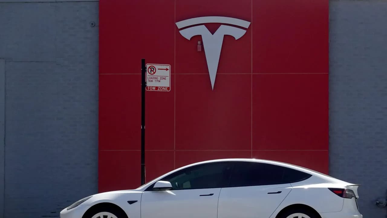 Tesla Registrations Surge In Norway Despite Europe-Wide Weakness ...