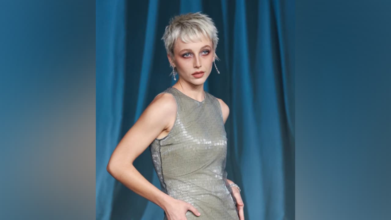 Emma Chamberlain on dating musicians: 'I swear they choose me ...