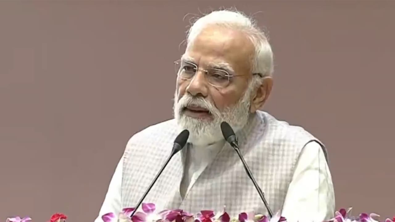 Janjatiya Gaurav Divas: PM Modi to mark Birsa Munda's 150th anniversary ...