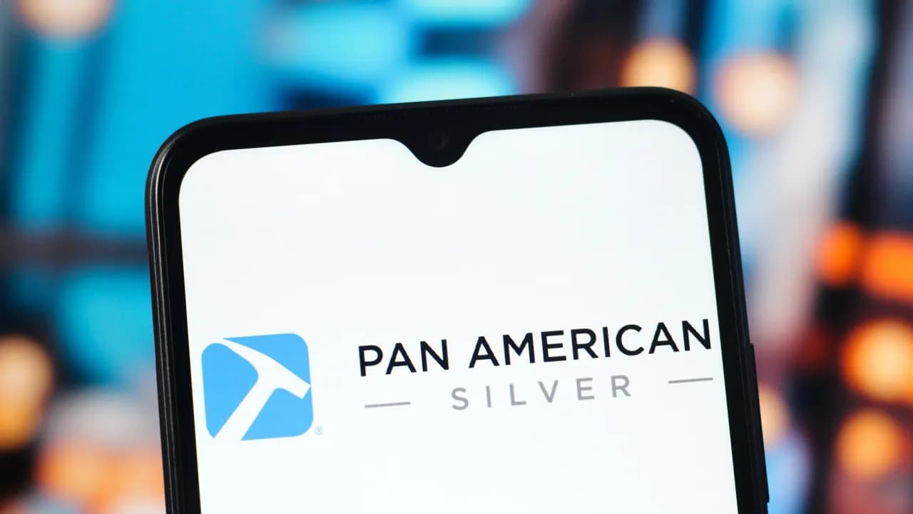 PAAS Stock Hits New Highs As Silver Output Rises, Gold Stays On Track ...