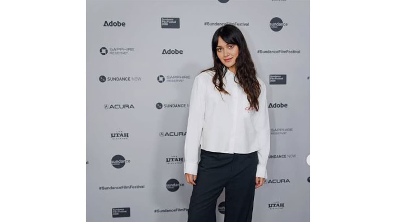 Ariela Barer replaces Odessa A'zion in 'Deep Cuts' after backlash ...