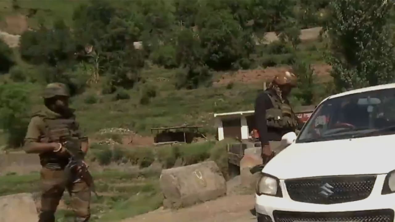 J&K: Security forces intensify anti-terror op in Rajouri's forests ...