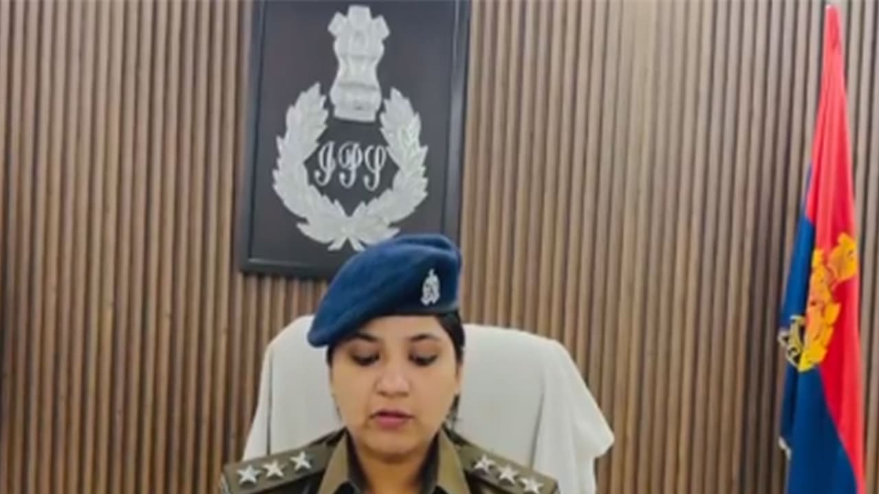 Kanpur bomb scare: Suspicious box found near Cantt Post Office turns ...