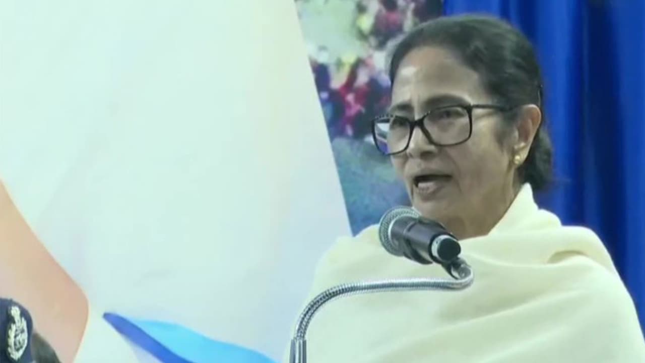 Centre hasn't given a penny for Gangasagar Mela: Mamata Banerjee ...