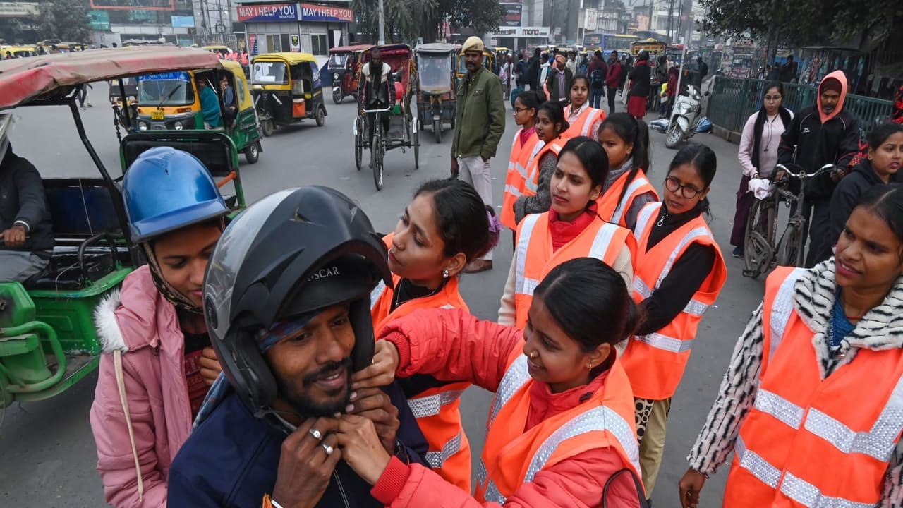 New two-wheelers to come with two BIS-certified helmets to boost safety ...