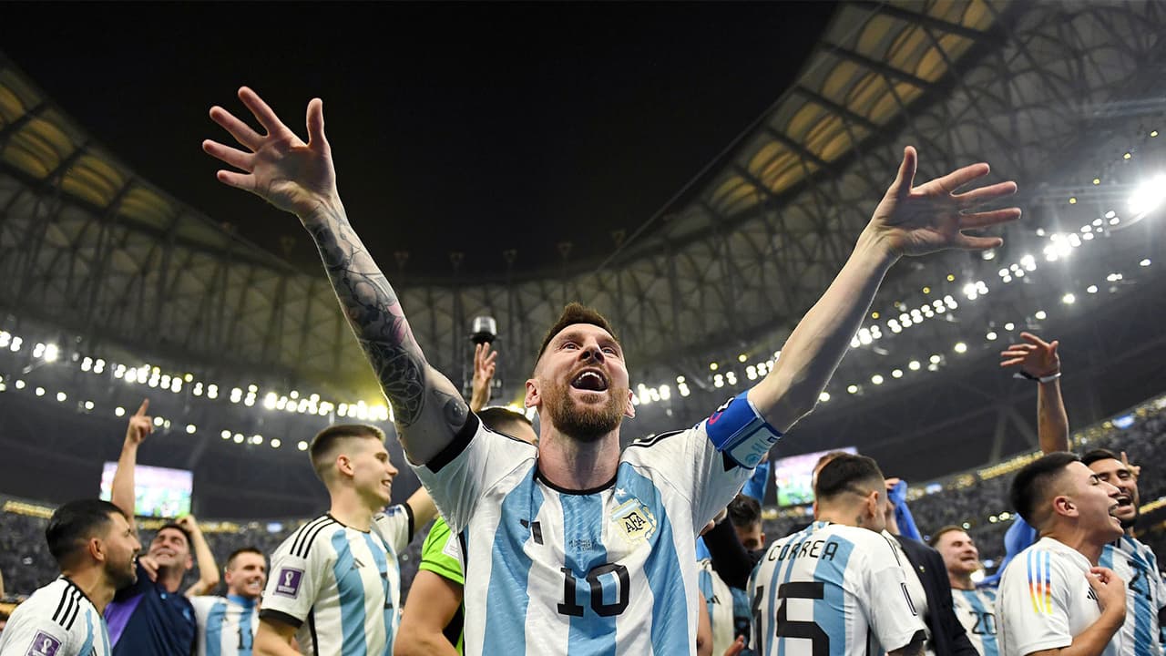 Lionel Messi extends New Year wishes, shares family pic on Instagram ...