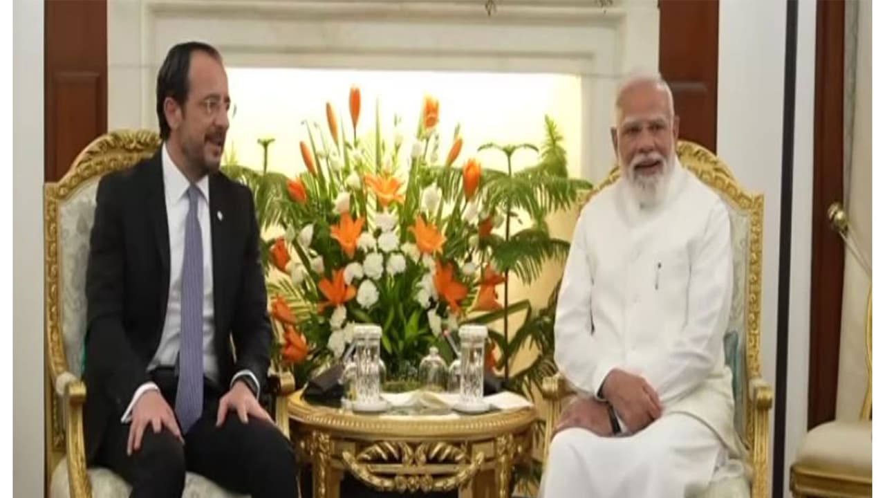PM Modi, Cyprus President Christodoulides hold bilateral meeting ...