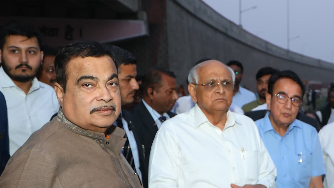 Nitin Gadkari, Bhupendra Patel inspect ongoing road works on NH 48 ...
