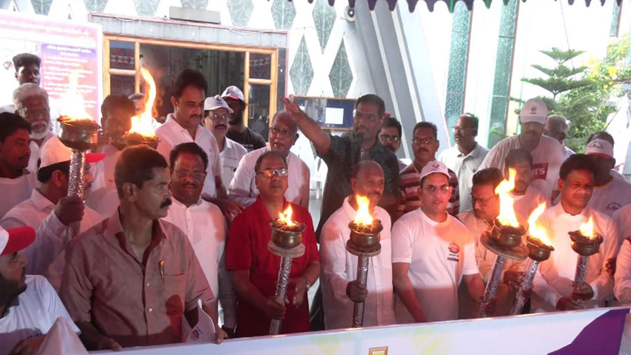 Vijayawada: Thousands join massive 'Run for Jesus' rally for peace ...