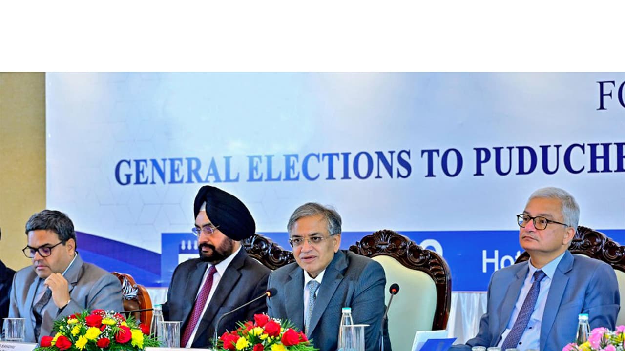 ECI team led by CEC Kumar in Chennai to review TN, Puducherry polls ...