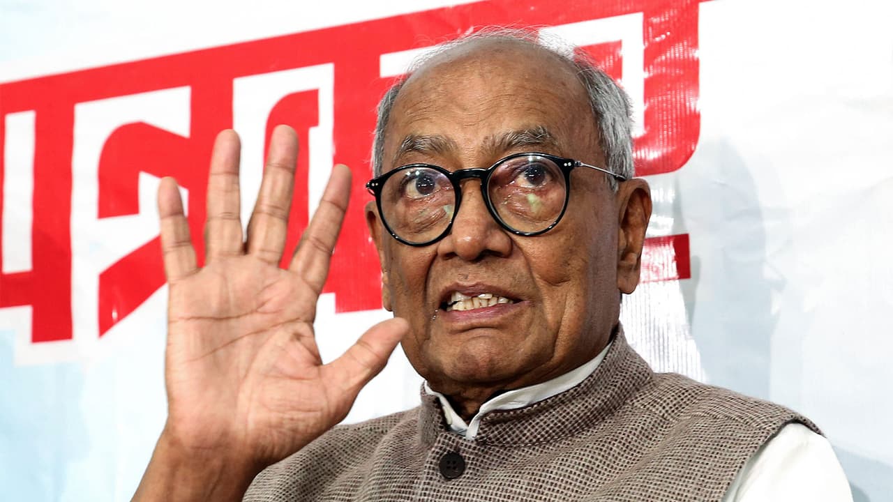 Digvijaya's RSS praise sparks row; BJP says 'critics will come around ...