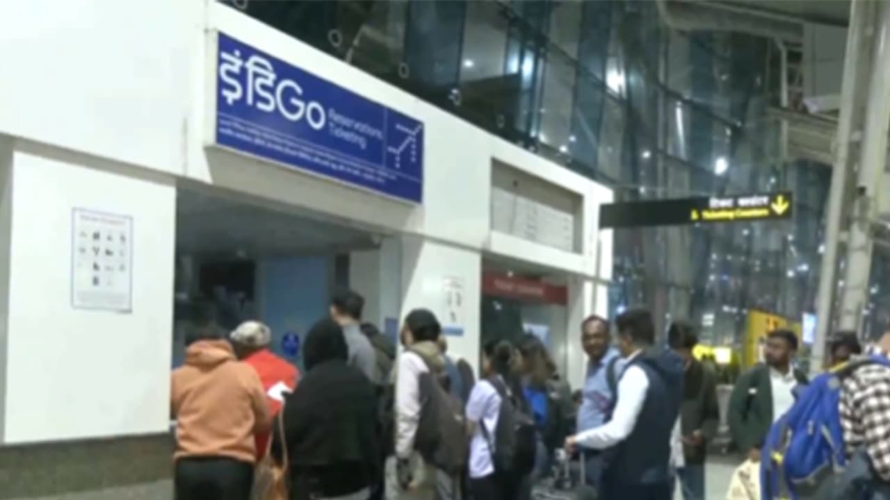 IndiGo passengers in Indore face cancellations, await missing luggage ...