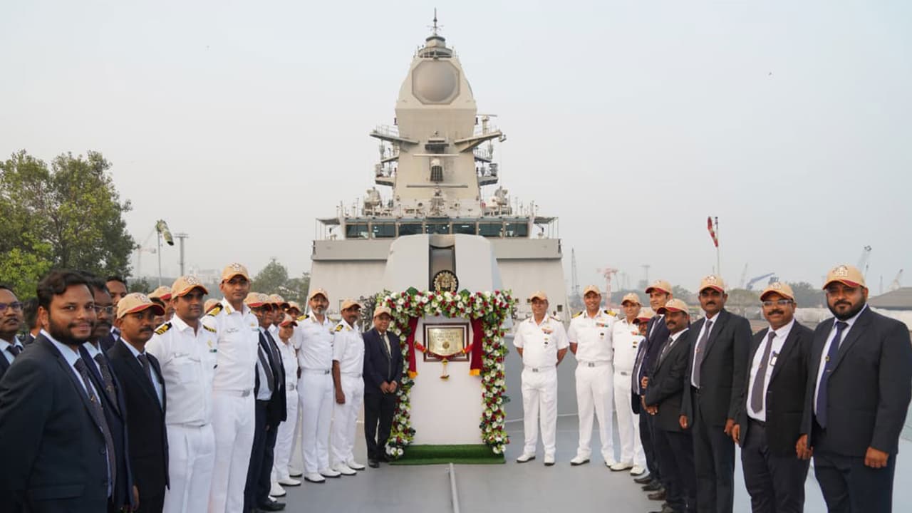 Indian Navy receives Taragiri, 4th advanced frigate of Project 17A ...