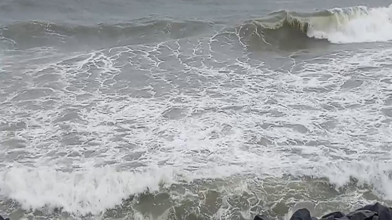 Cyclone Ditwah: Puducherry on red alert, strong winds lash coast ...