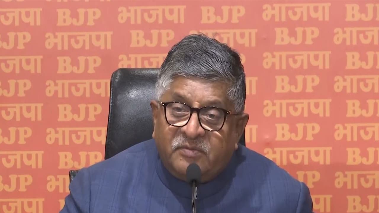 Bengal Police a 'weapon' for Mamata's 'illegal actions': Ravi Shankar ...