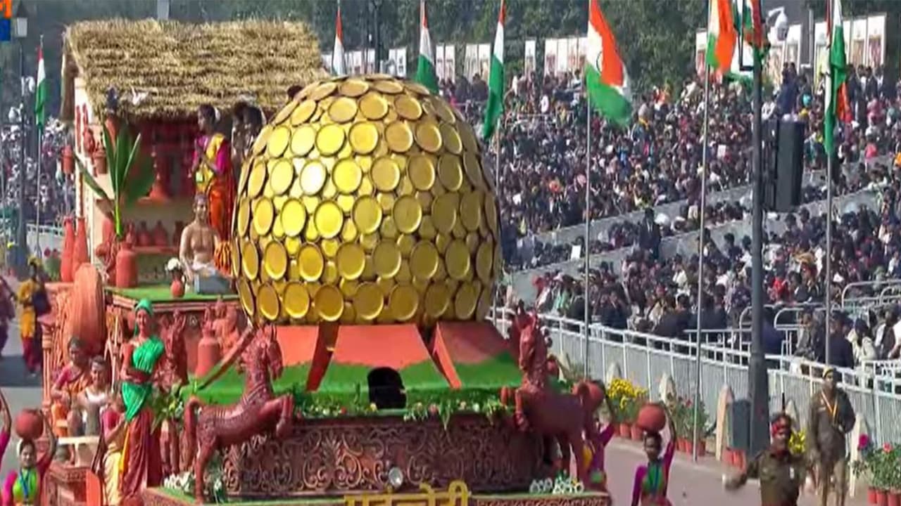 Puducherry's rich heritage, Auroville's vision shine at R-Day parade ...