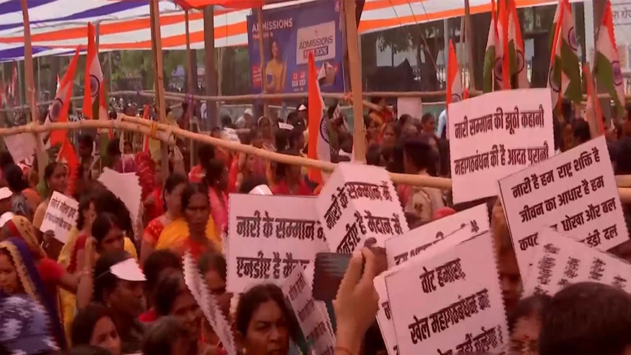 Women's Reservation Bill: NDA protests in Patna, CM slams opposition ...