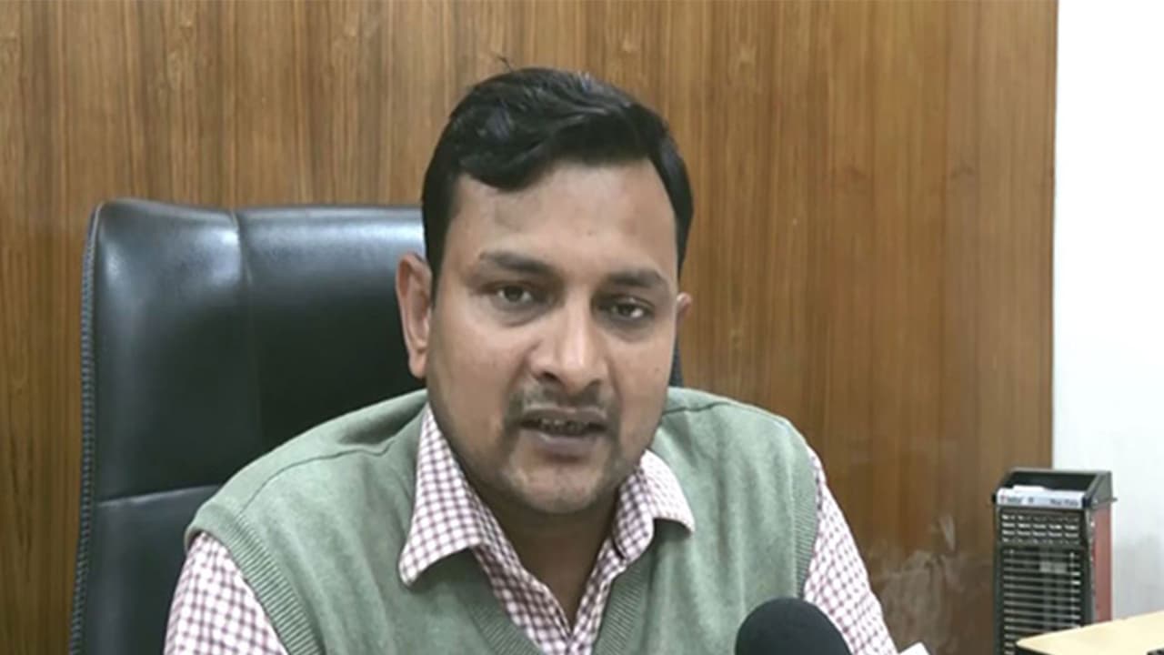 Heavy tourist rush in Himachal amid IMD's New Year snowfall alert ...