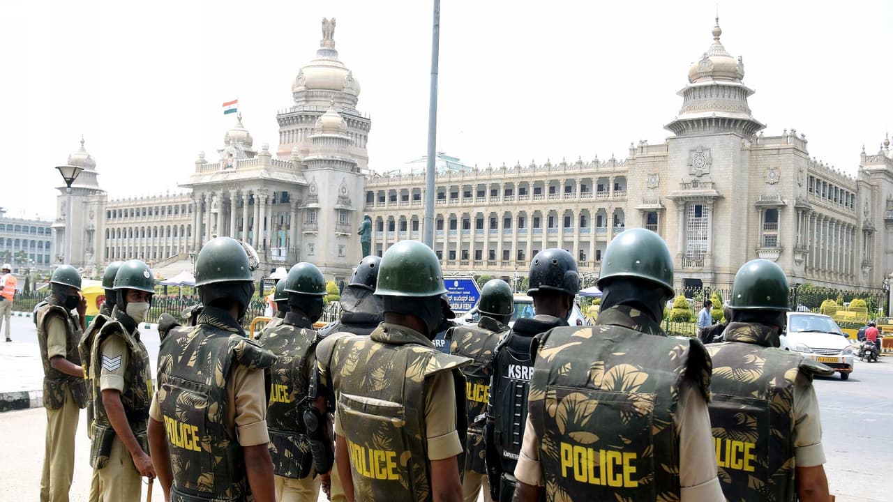 Karnataka Police to get compulsory leave for birthdays, anniversaries ...