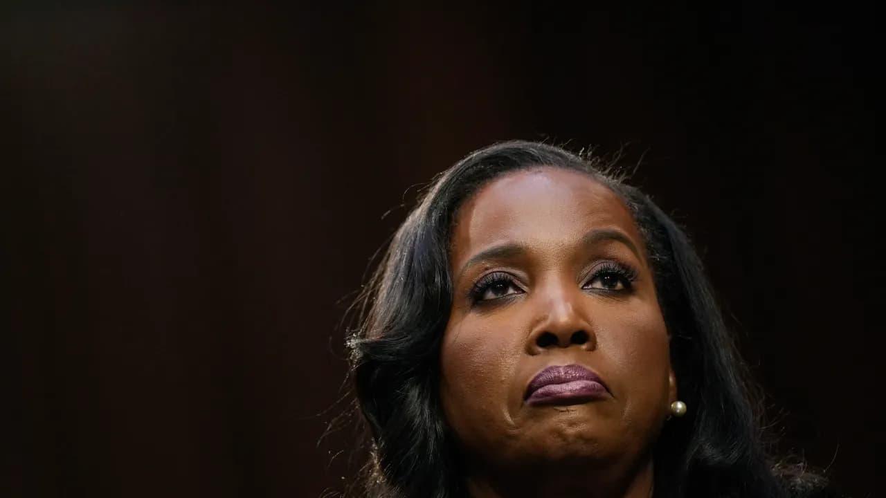 Lisa Cook Faces Trump’s Call To Resign Amid Possible Mortgage Probe ...