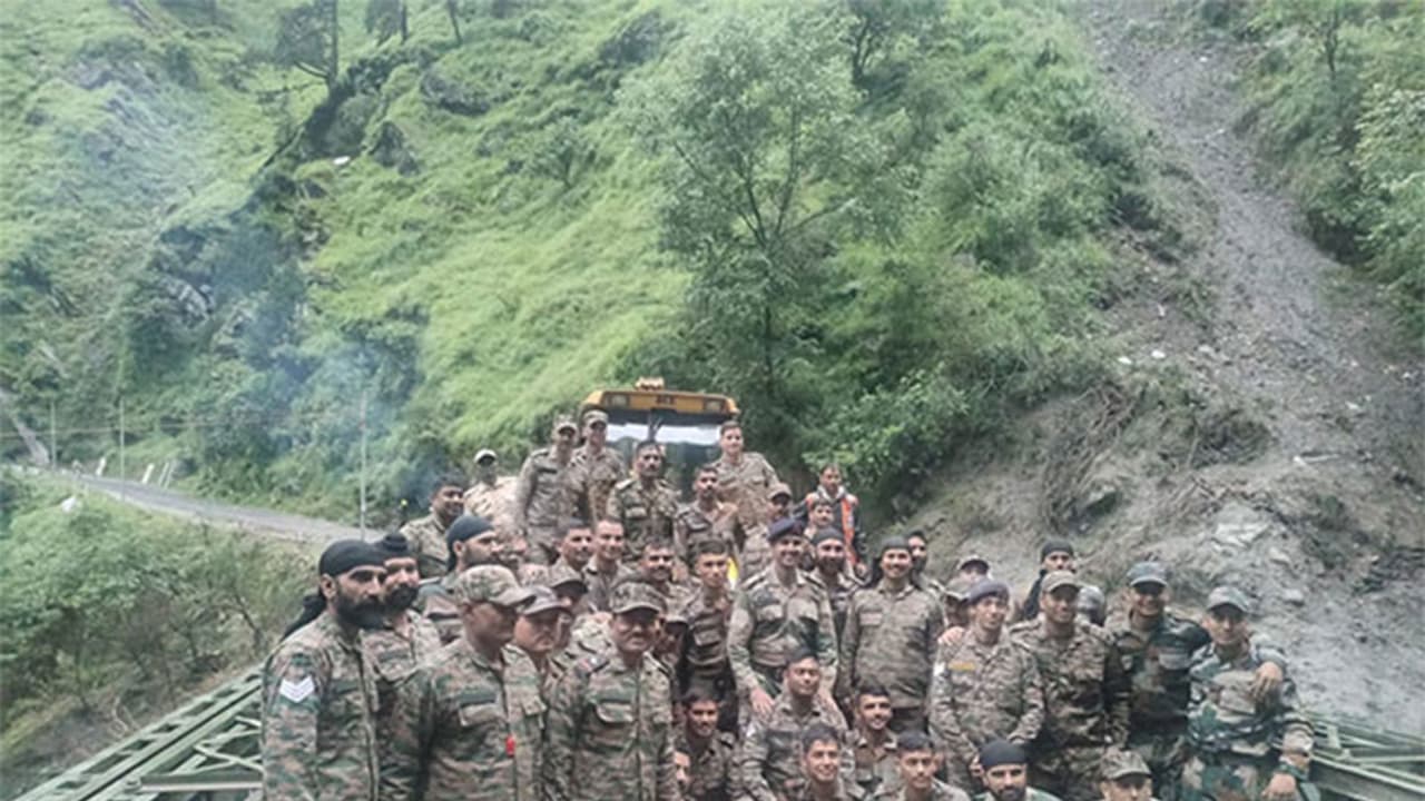 BRO reopens strategic Bhaderwah-Bani-Basohli road after heavy snow ...