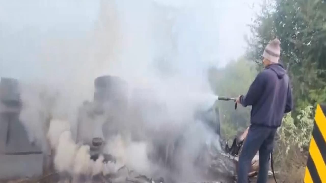 Gujarat: Two trucks collide, catch fire on Godhra-Ahmedabad highway ...