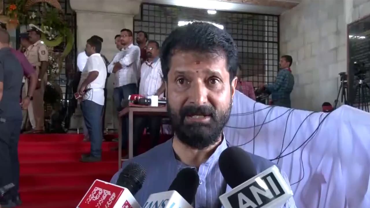 BJP vs Congress: CT Ravi alleges 'vote theft', Shivakumar refutes ...