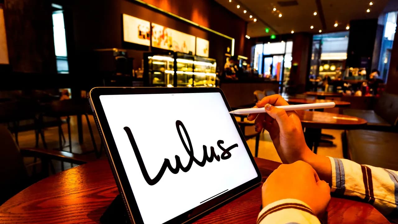 Why Did LVLU Stock More Than Double Today? | Asianet Newsable