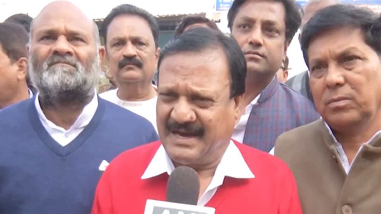 Indore: 'Poison served' as drinking water, says Congress; wants Rs 1 Cr ...