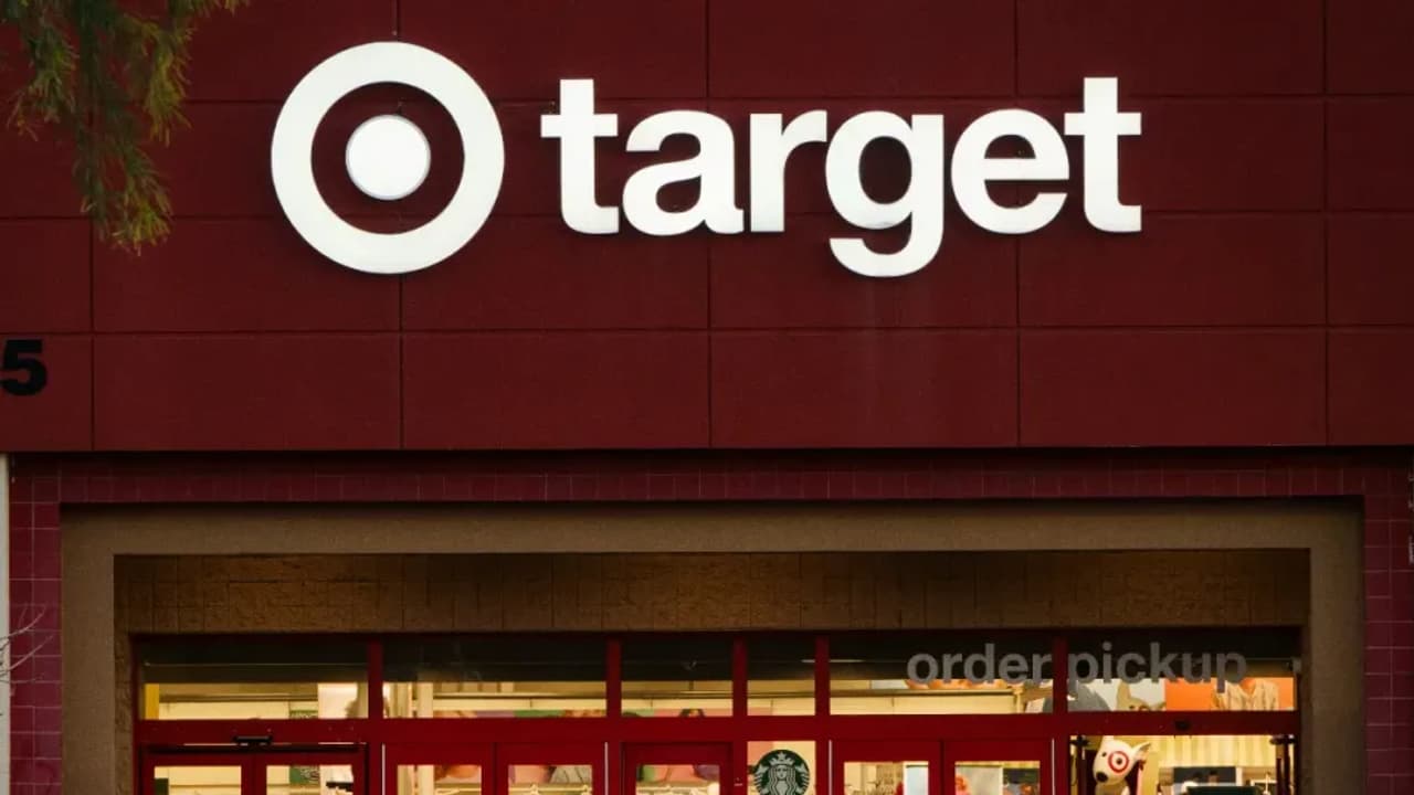 Target Faces Growth Challenges As Staff Give Thumbs Down To Management ...
